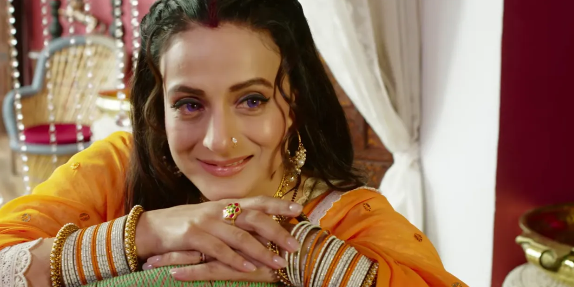 Amisha Patel Biography: Bollywood actress and model, Movies - WikiMug